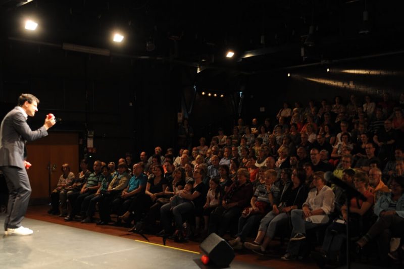 Fehlerkultur Vortrag von Jongleur & Referent Andy Gebhardt